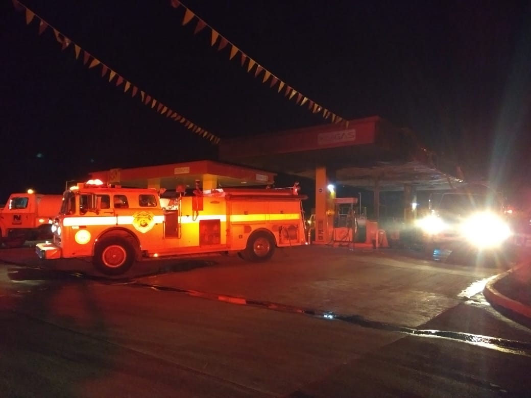 Se Registra Incendio En Gasolinera De La Carretera Ocotlán Tototlán